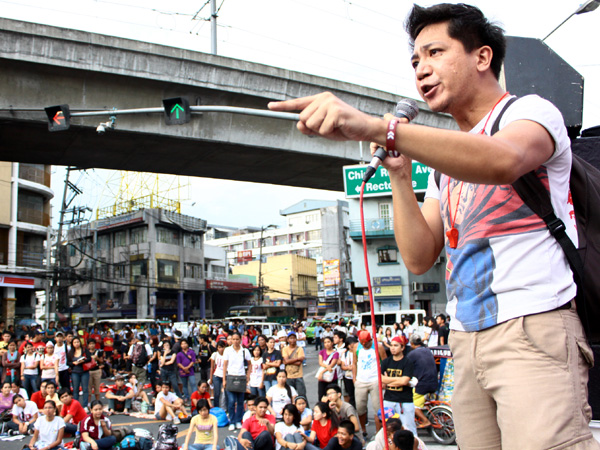 Students, teachers hold mass protest in Mendiola vs budget cuts ...