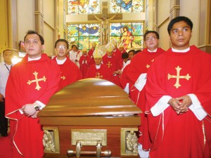 Remains of PH’s 5th cardinal Sanchez arrive in his hometown Catanduanes ...
