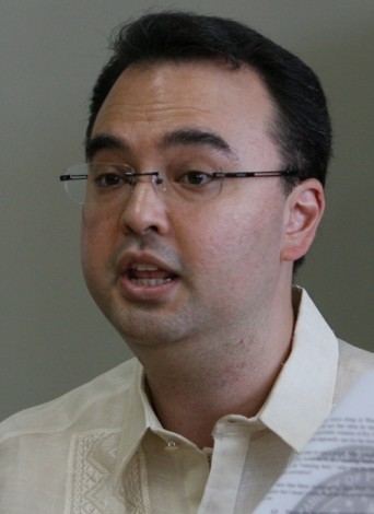 Cayetano’s allegations vs Comelec untrue, says Sarmiento | Inquirer News
