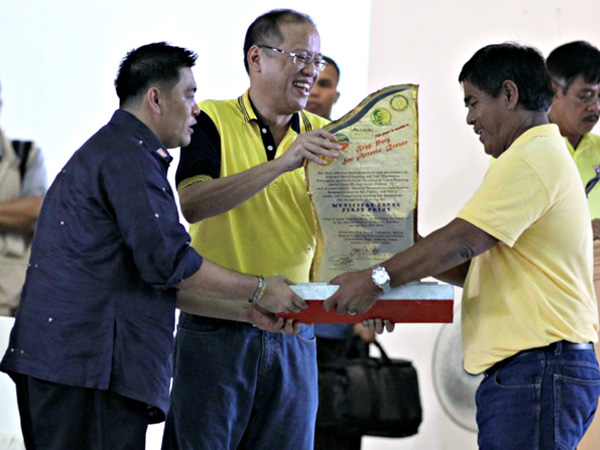 Aquino boasts of increase coco water export | Inquirer News
