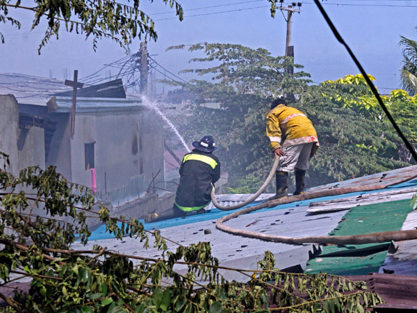 6 houses razed in Cebu fire | Inquirer News