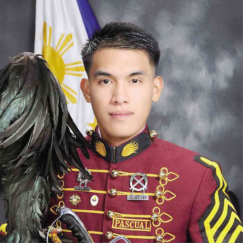 Top police graduate promises to bring back trust in PNP | Inquirer News