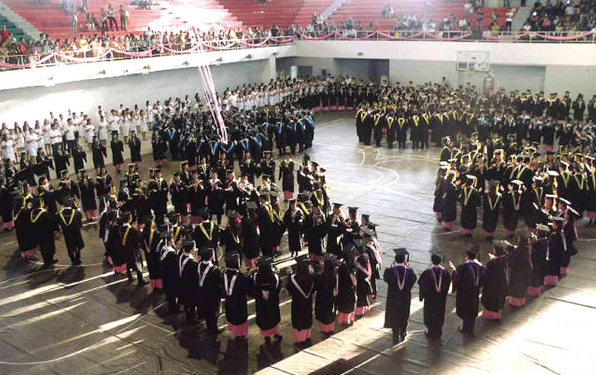 White flower, not pink, for cherished tradition at CEU | Inquirer News