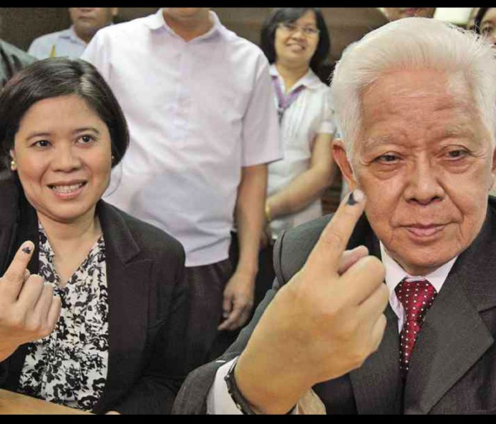 No-shows mark absentee voting; poll chief picks 9 | Inquirer News