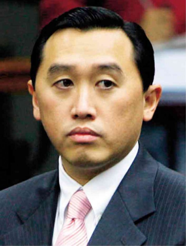 Sandiganbayan allows Yap to post P300k bail in PDAF case | Inquirer News