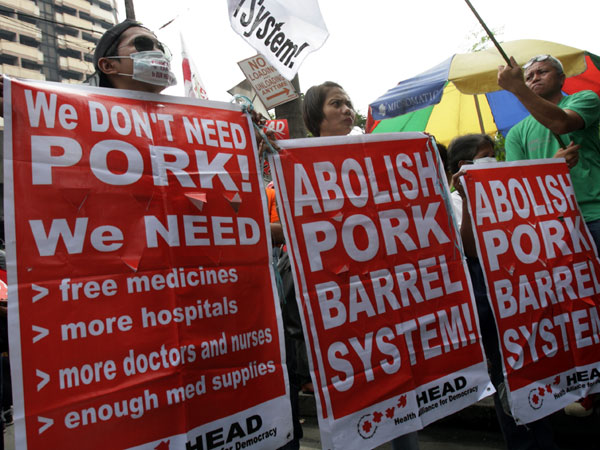 Anti-pork group holds picket near Supreme Court | Inquirer News