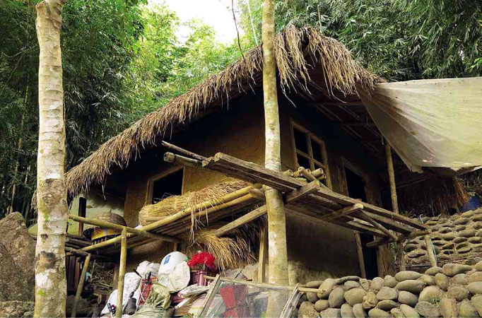 Eco-friendly earth house rises in La Union village | Inquirer News