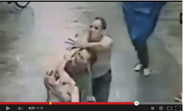 Chinese men catch baby falling from building | Inquirer News