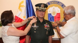 Military chief Catapang gets fourth star | Inquirer News