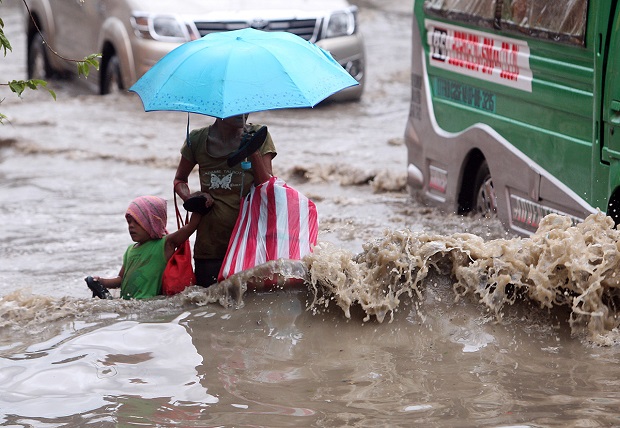 Rains cause traffic jams in Cebu, Mandaue and Lapu-Lapu cities ...