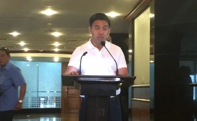 BREAK: Mayor Junjun Binay dragged into Senate session hall | Inquirer News