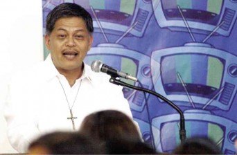 Thousands of public schools lack clean water, toilets, DepEd reveals ...