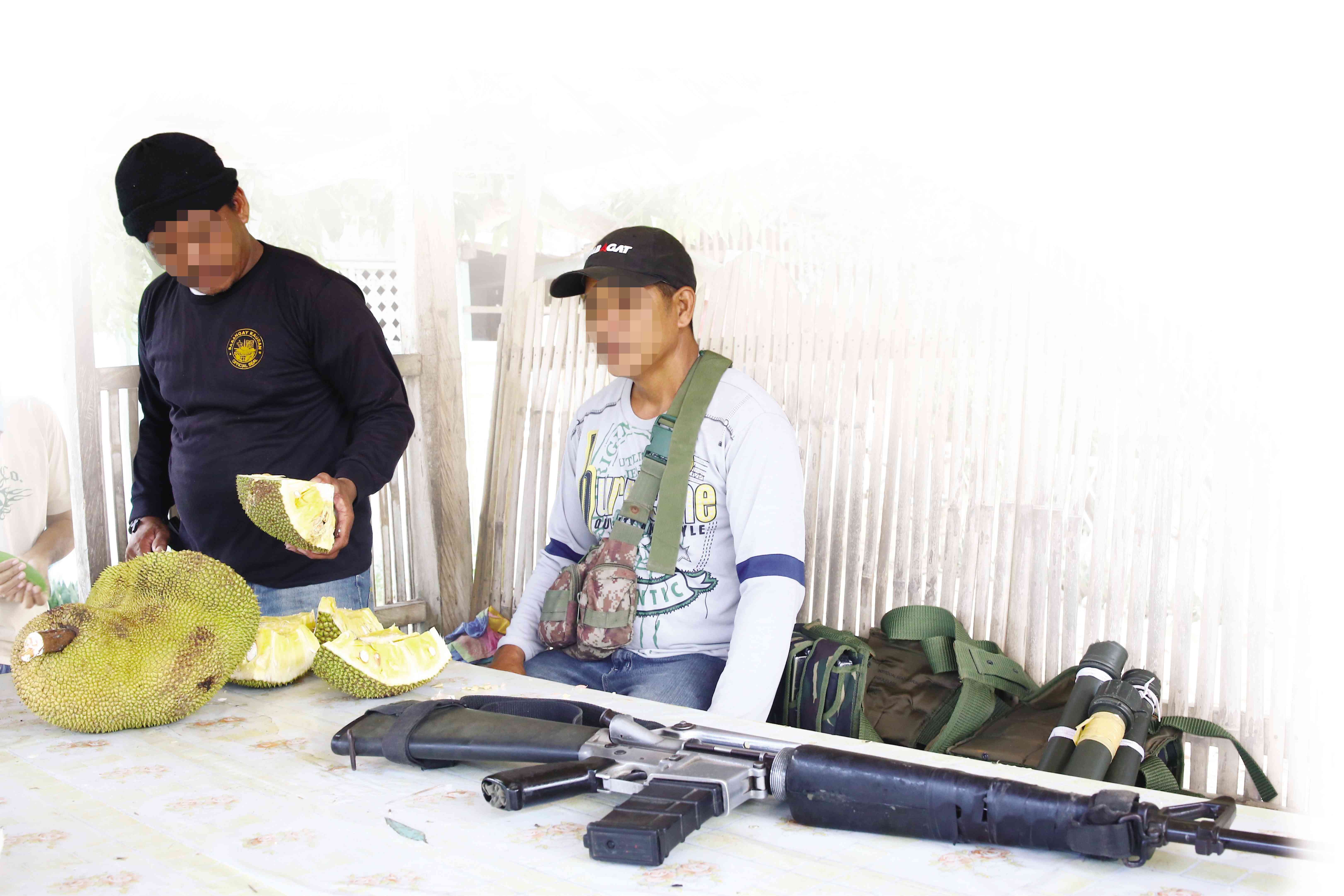 Villagers arm selves vs BIFF attacks | Inquirer News