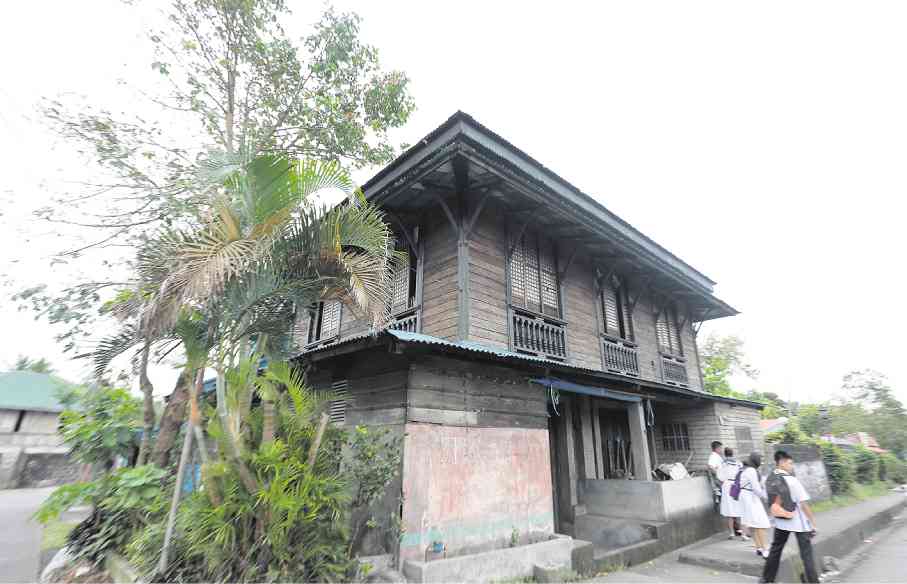 Glimpses of the past in Camalig houses | Inquirer News