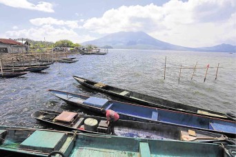 Keeping world’s smallest edible fish alive | Inquirer News