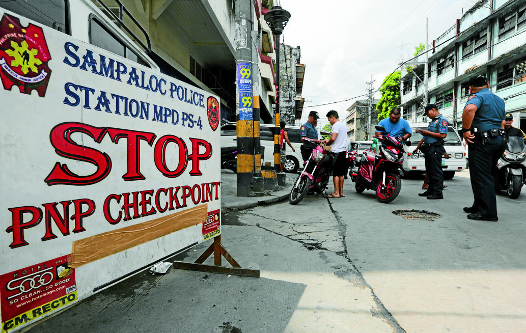 As election fever rises, PNP starts setting up checkpoints | Inquirer News