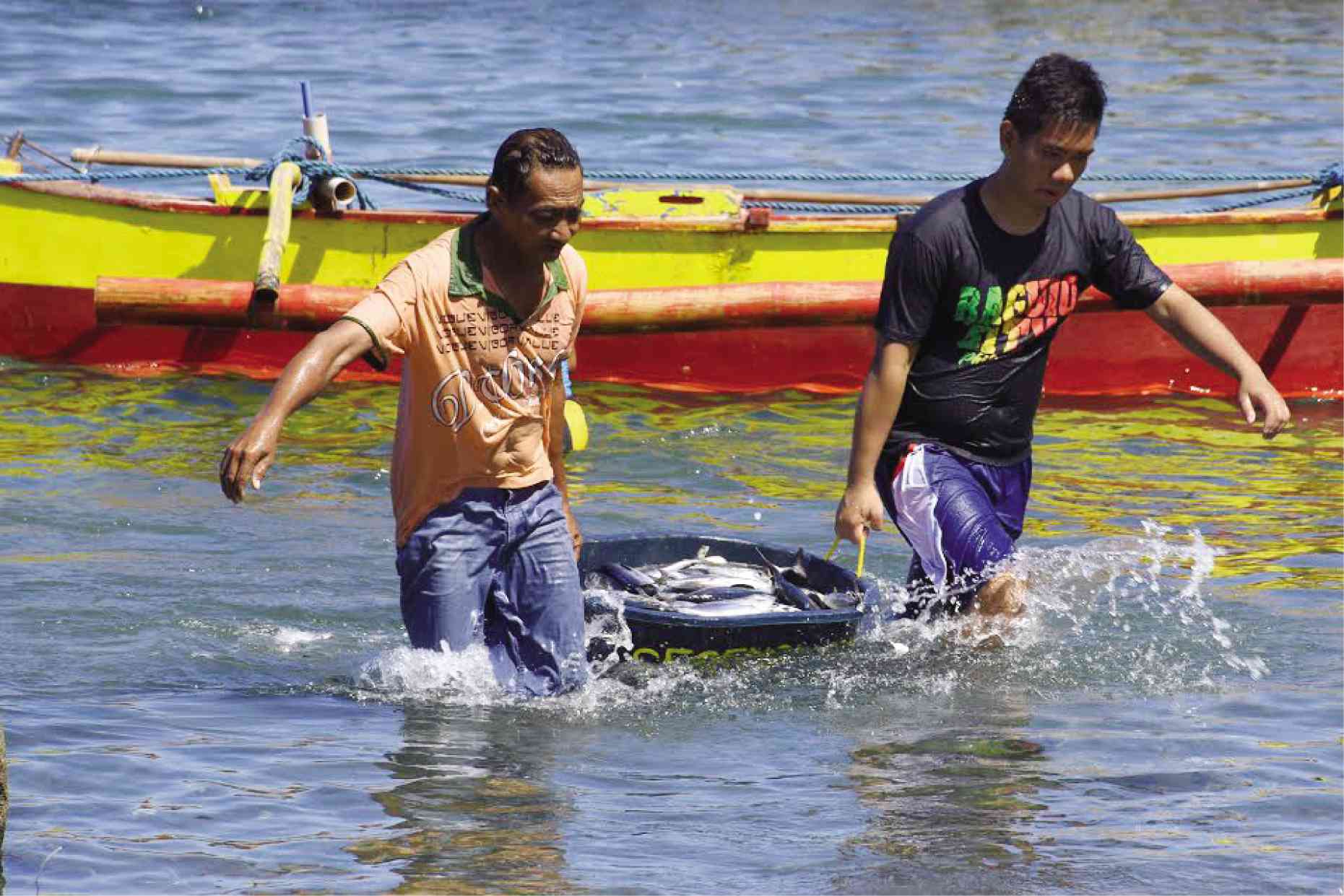 ‘Bullying,’ friendly encounters at Panatag | Inquirer News