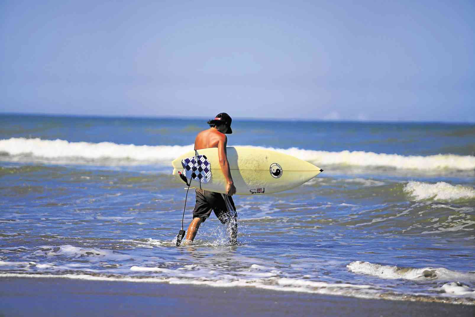 Surfing strip plus a bit of history | Inquirer News