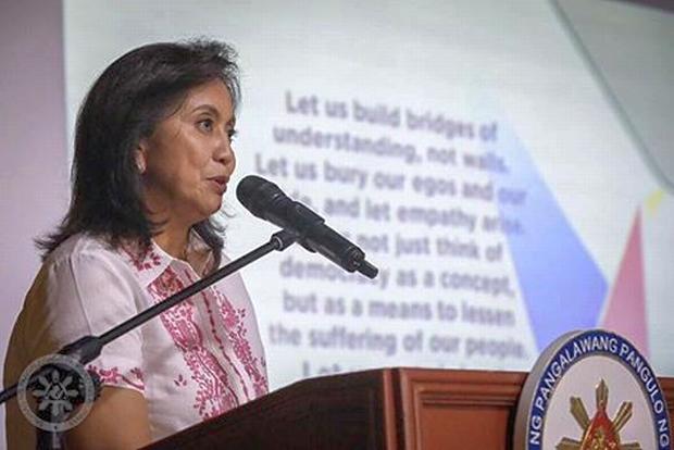 Leni clarifies: I’m not part of ‘sign or resign’ movement | Inquirer News