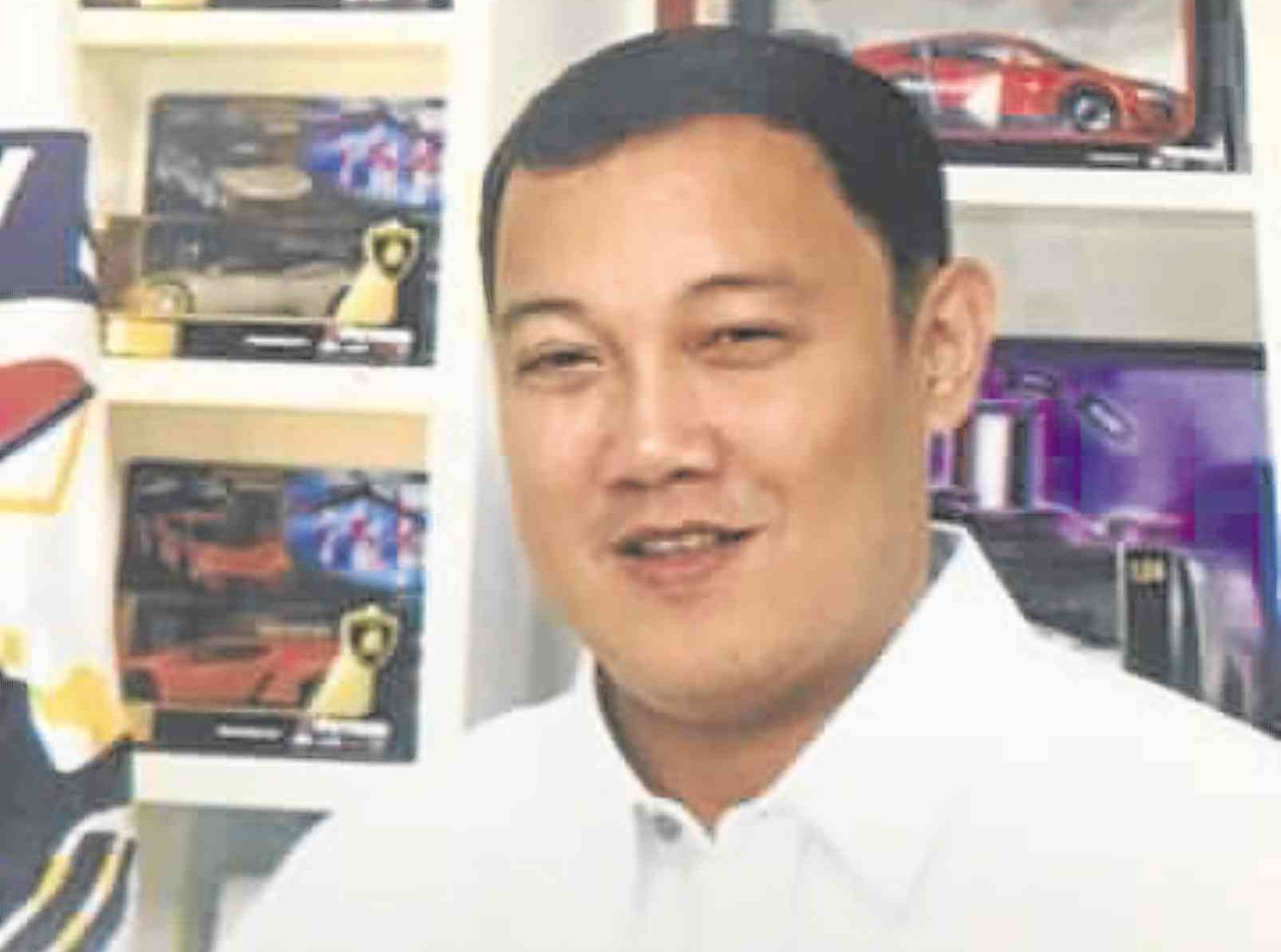 Pasay councilor, aide wounded in attack outside bar | Inquirer News