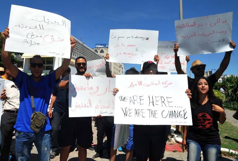 Tunisians protest for right not to fast during Ramadan | Inquirer News