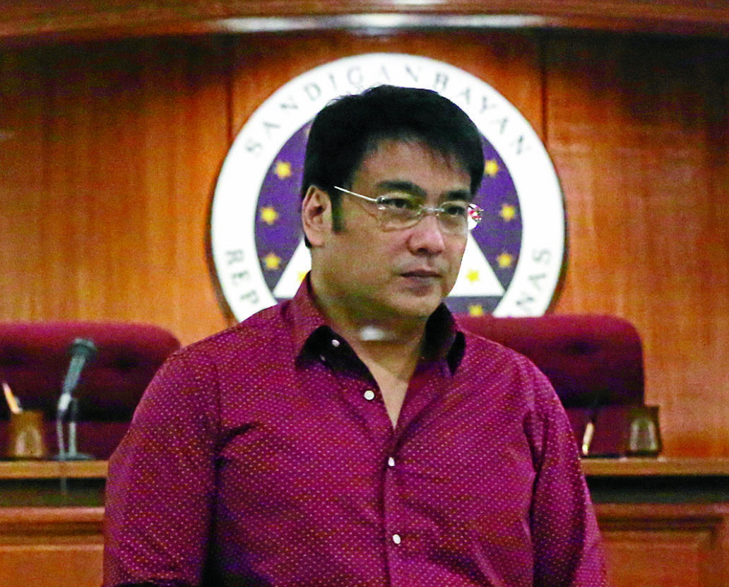 Revilla vows to clean their family’s name | Inquirer News