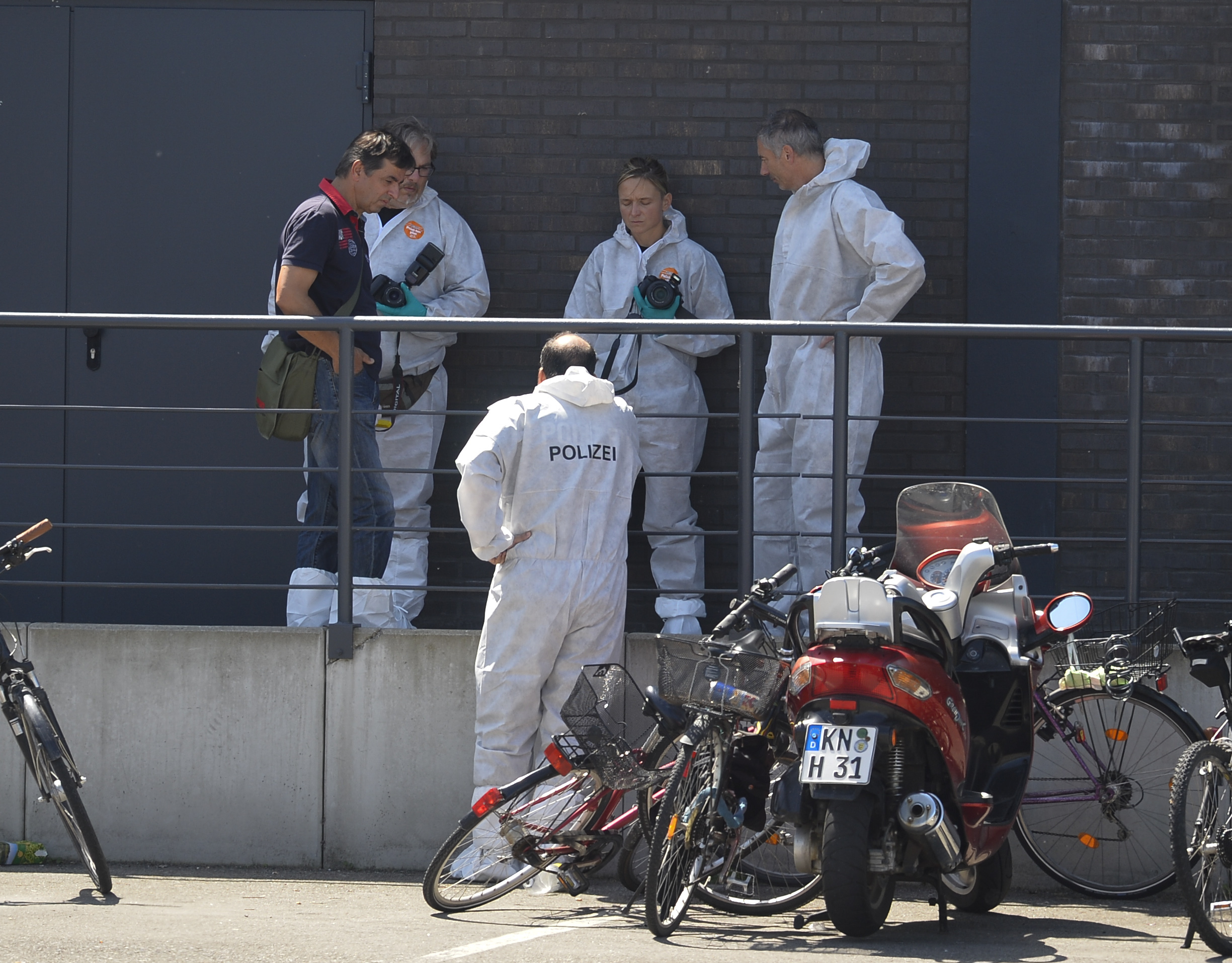 2 dead 4 wounded in German nightclub shooting | Inquirer News