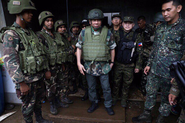 Duterte back in Marawi | Inquirer News
