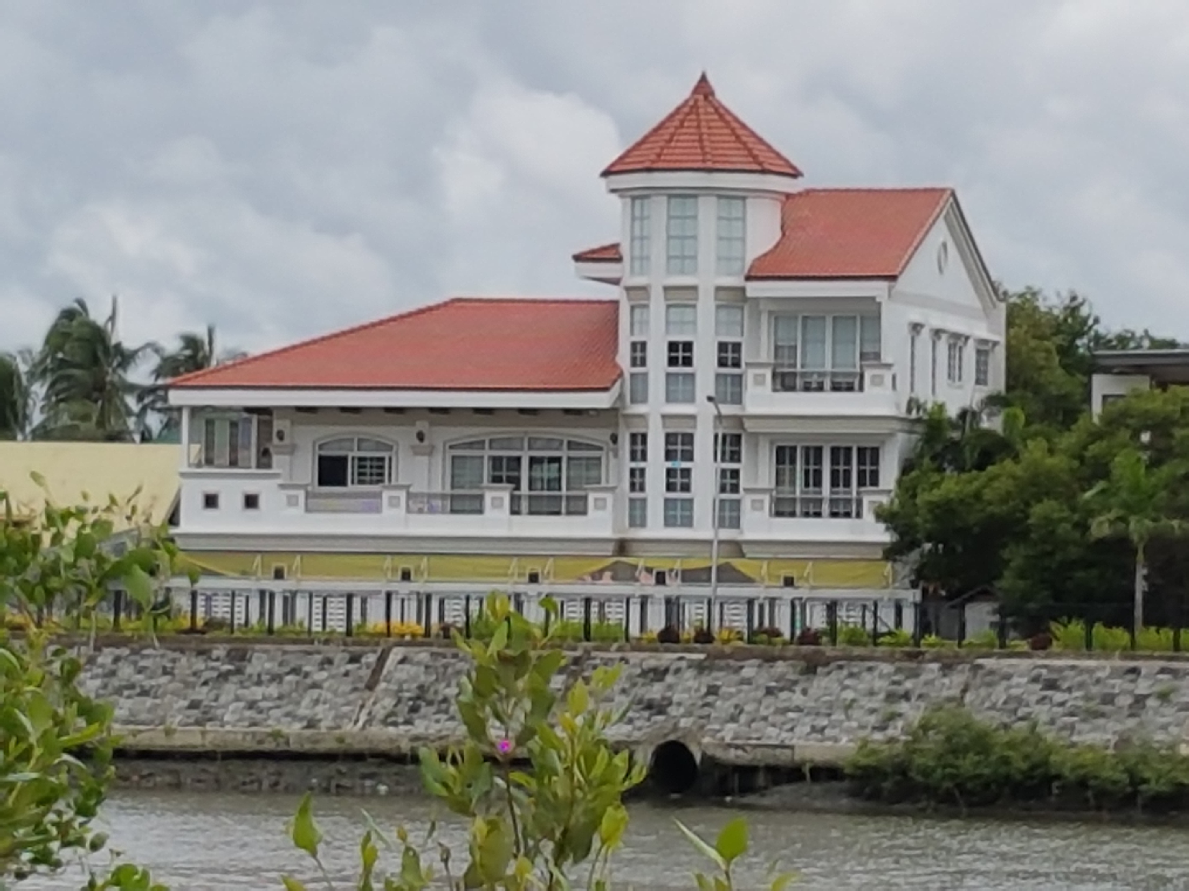 Mayor’s ‘mansion’ now a tourism draw | Inquirer News