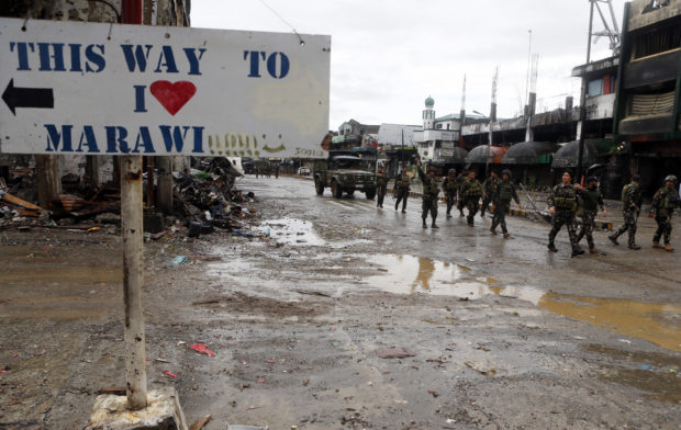 AFP says key roads in Marawi cleared | Inquirer News