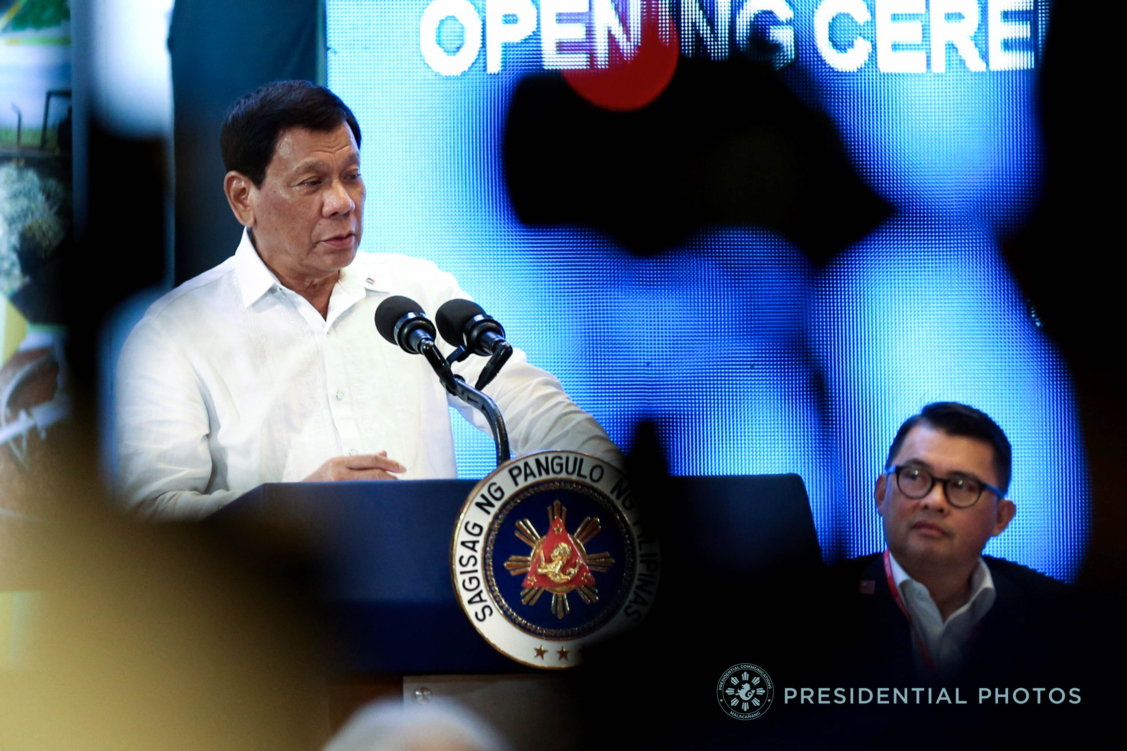 Duterte fires 2 Malacañang employees for influence-peddling | Inquirer News