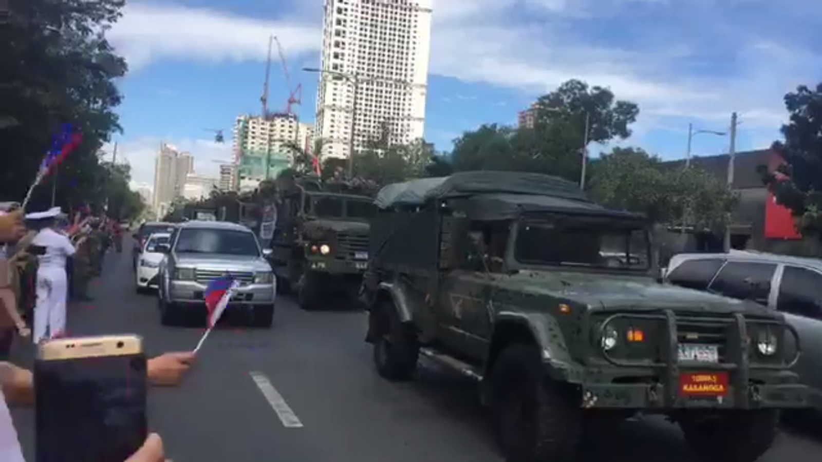 WATCH: Heroes’ motorcade for PH Navy marines, sailors from Marawi City ...