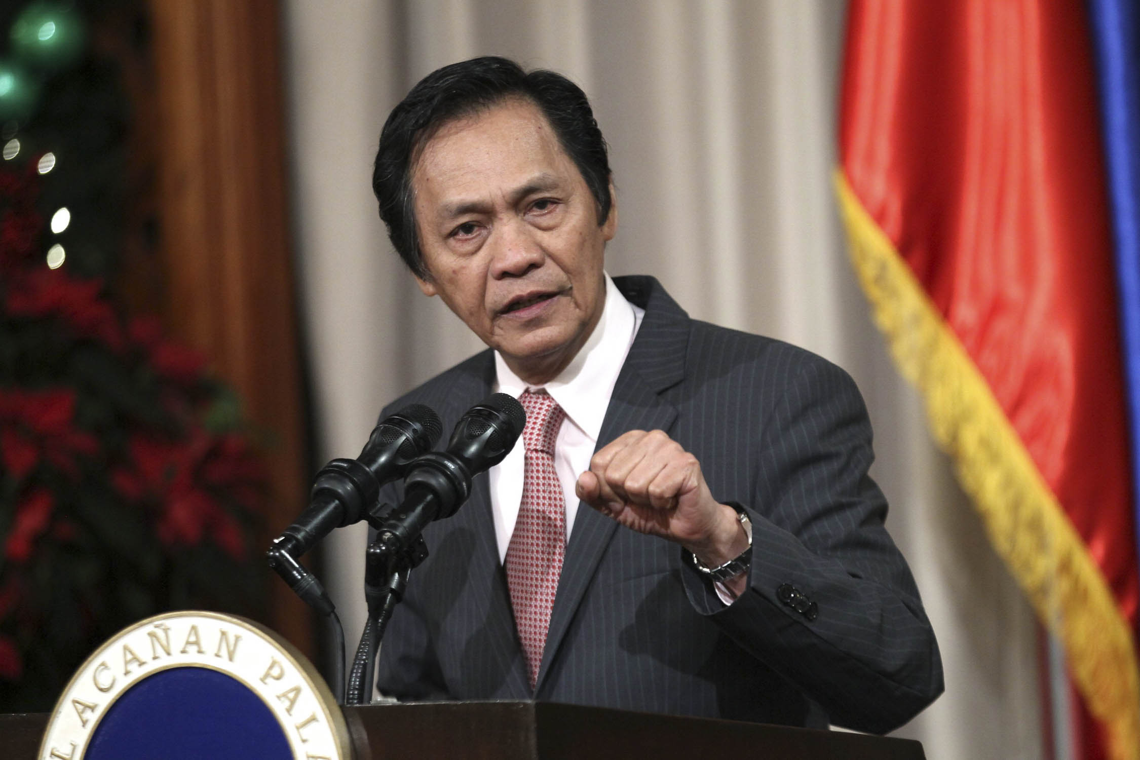 SSS reduces replacement fee for electronic ID cards | Inquirer News