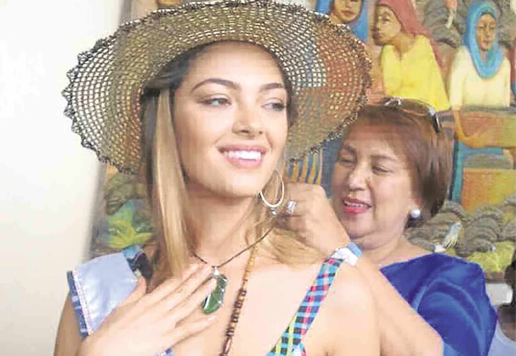 Miss Universe braves bad weather to tour Batanes | Inquirer News