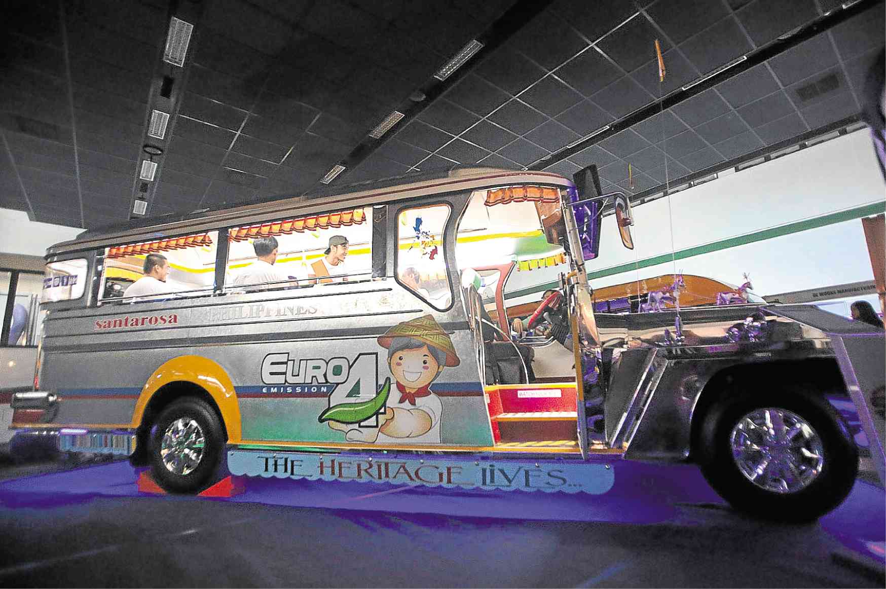 Modern jeepneys rolling out in April | Inquirer News