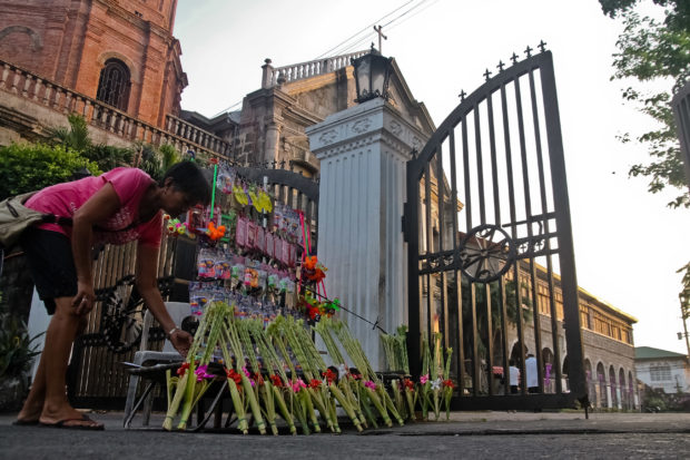 Bring old ‘palaspas’ for Ash Wednesday, churches urge faithful ...