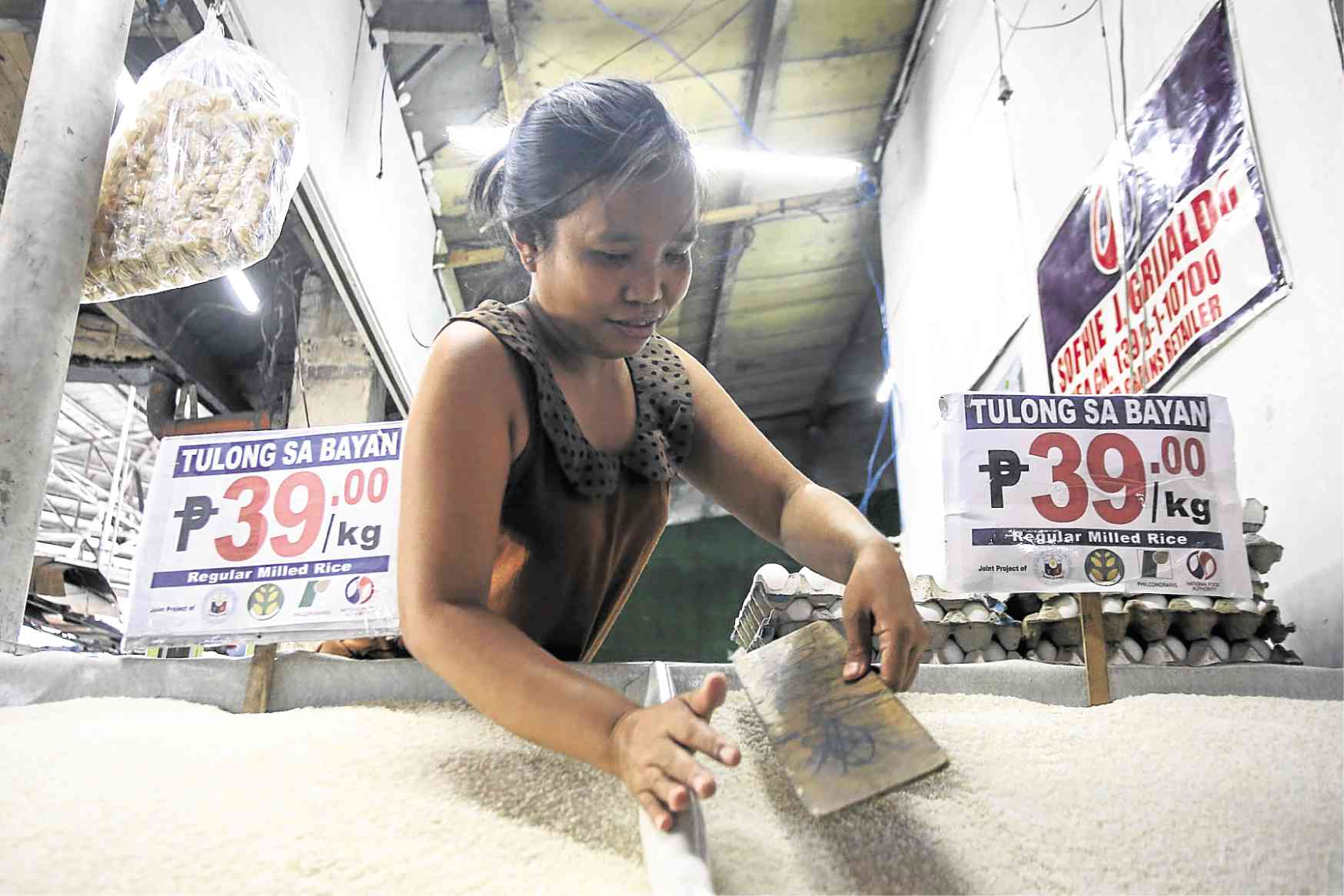 Luzon rice traders supply Metro with cheap grains | Inquirer News