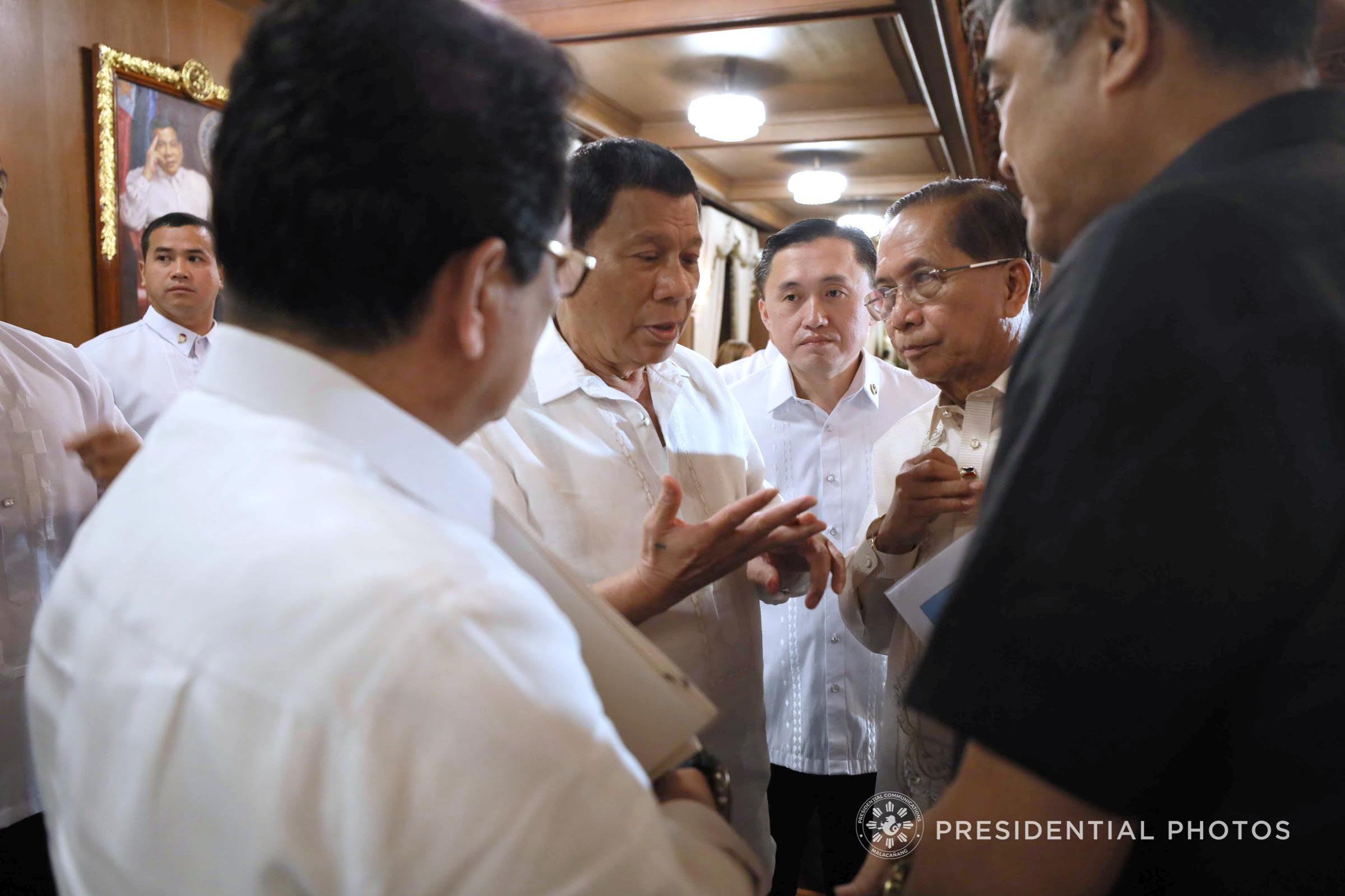 Duterte orders resumption of peace talks with Reds | Inquirer News