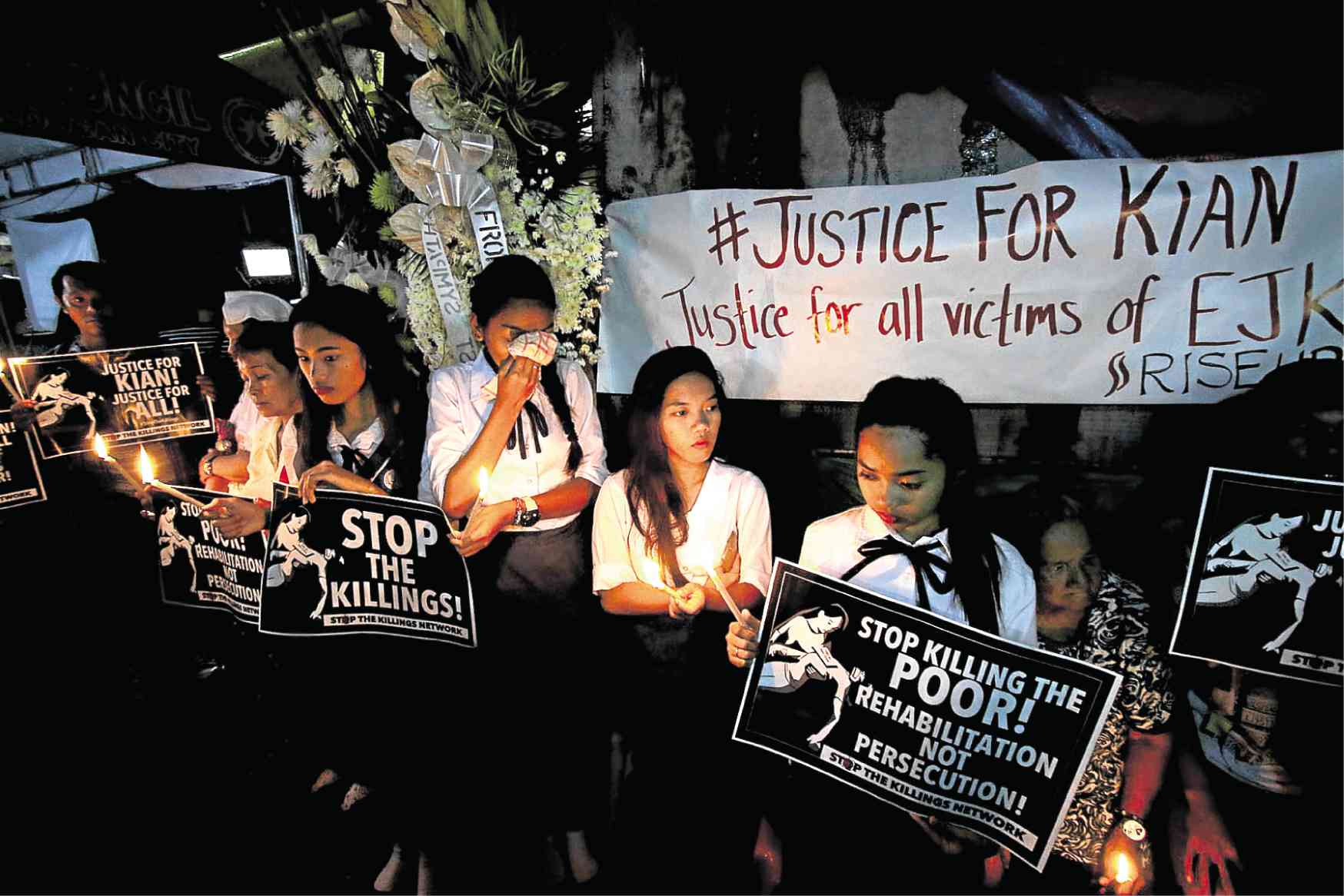 Group finds 74 minors in drug war body count | Inquirer News