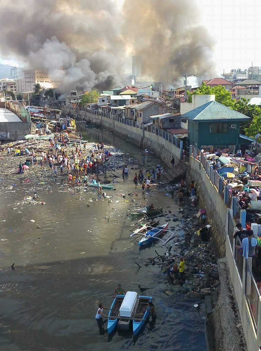 At least 10 people hurt, 90 houses razed in Cebu City fire | Inquirer News