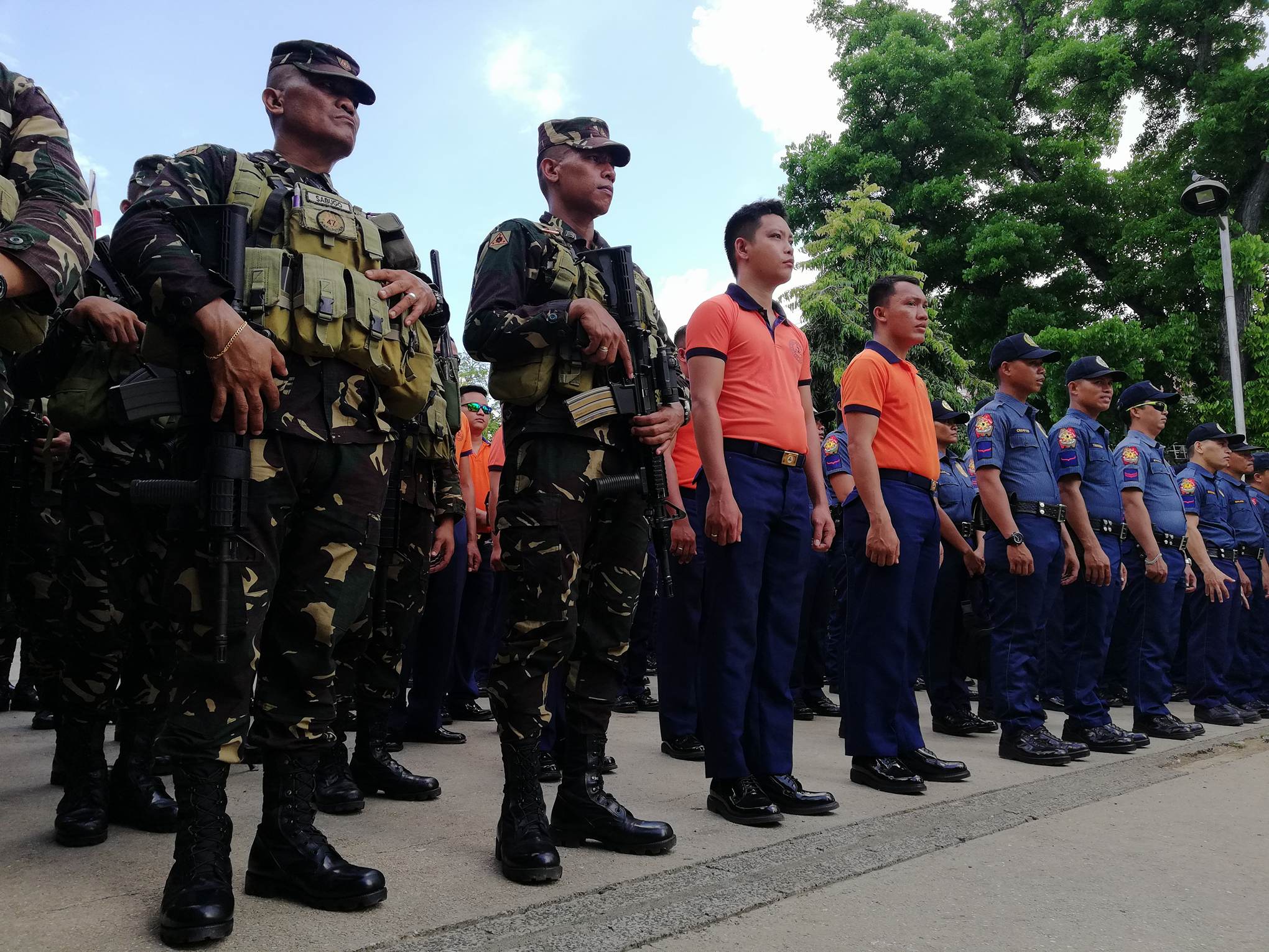 500 police, soldiers readied for Bohol village polls | Inquirer News