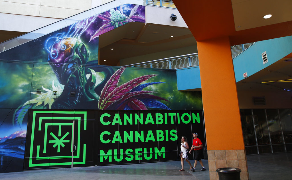 Giant bong, huggable buds: Marijuana museum opens in Las Vegas ...