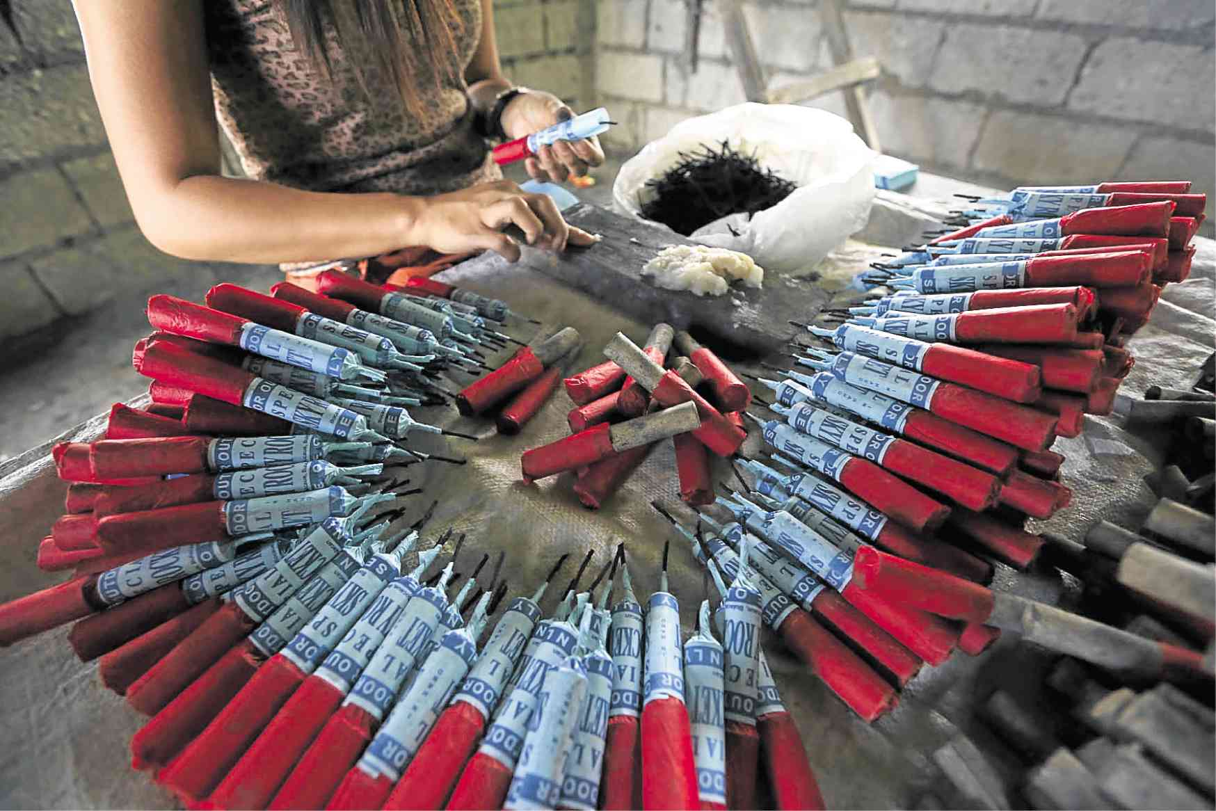 DOH: Firecracker-related injuries leap to 262 | Inquirer News