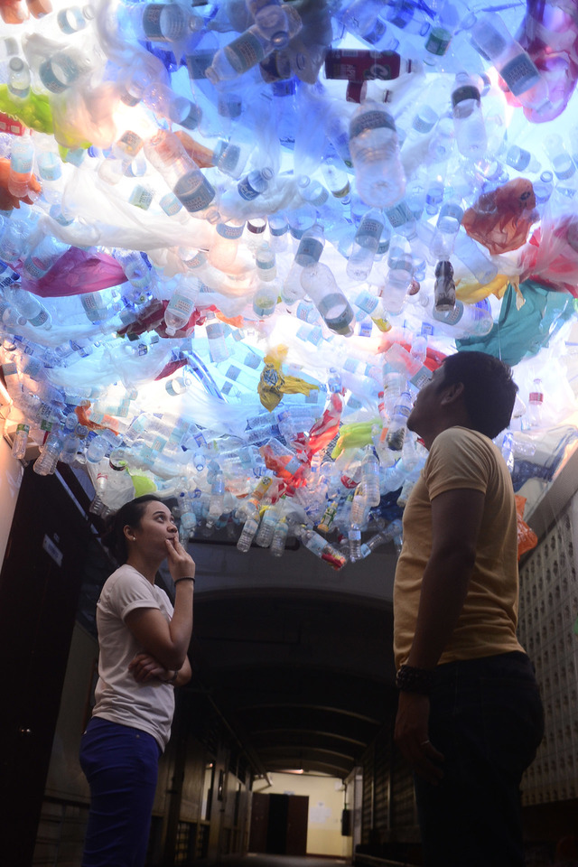 LOOK: Art exhibit installed for ‘experience’ under polluted oceans ...
