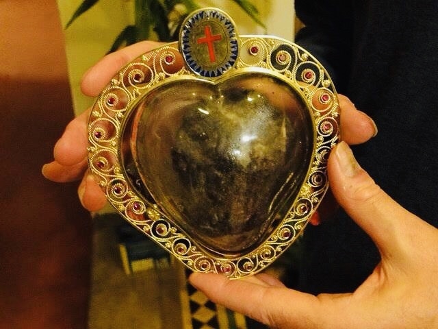 Heart relic of healing saint leaves PH | Inquirer News