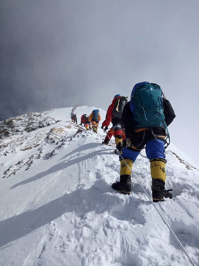 Why a deadly shadow hangs over Everest summit | Inquirer News