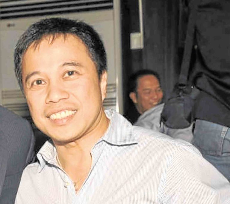 Police open hotline for tips as 2 suspects in Sytin murder remain at ...