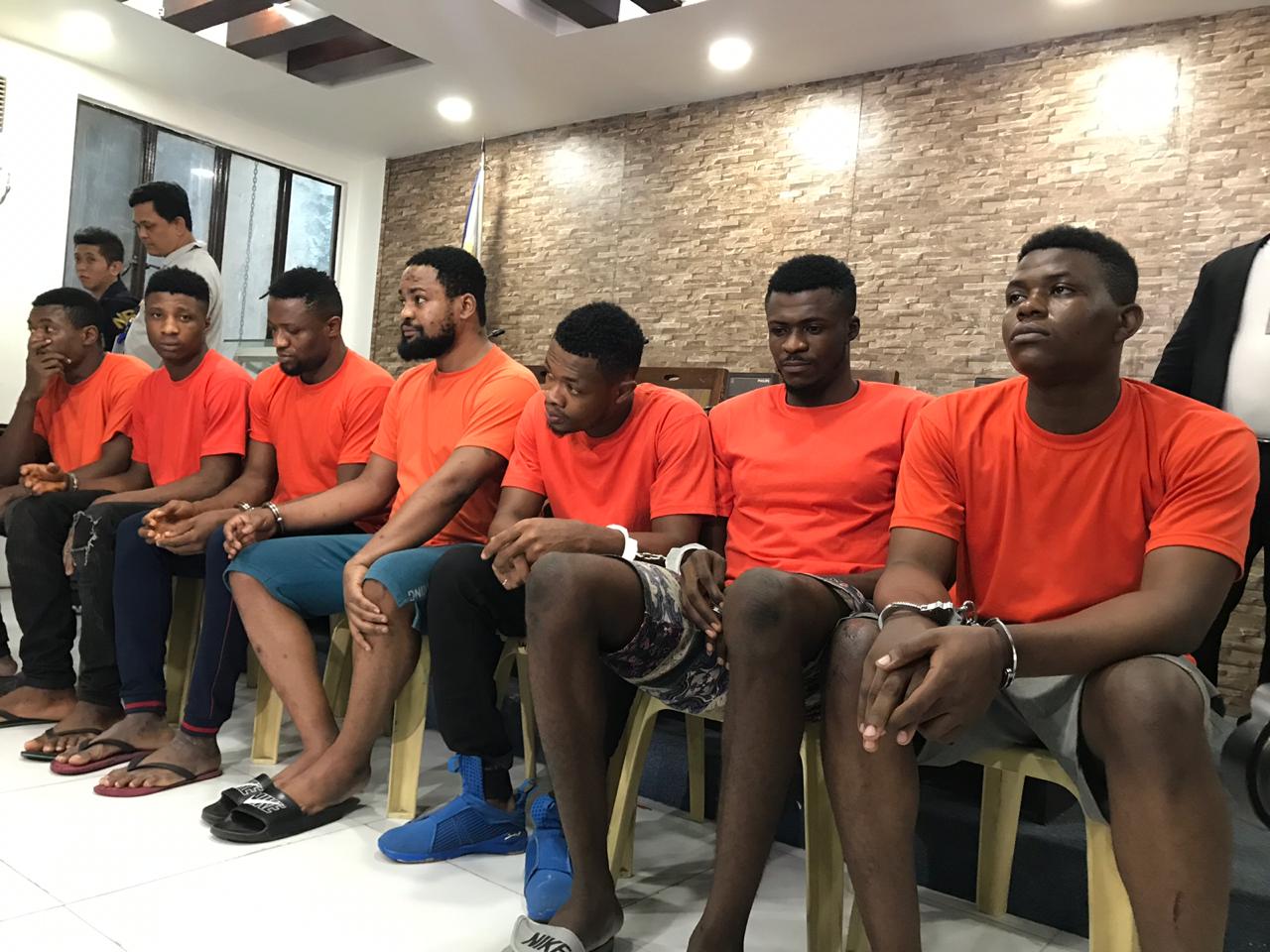 1 Nigerian killed, 7 other alleged scammers fall in NBI ops | Inquirer News