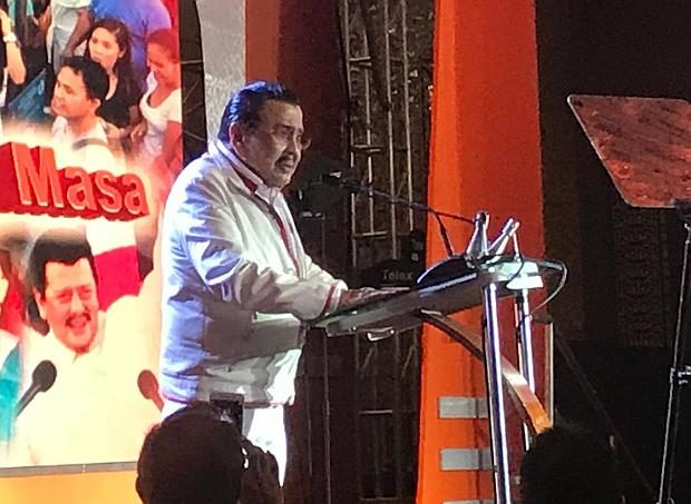 Joseph Estrada to wife: ‘I’ll never be your ex-husband’ | Inquirer News