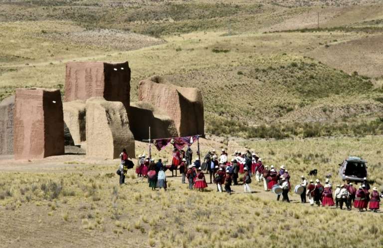 Bolivia restores myth-generating funerary towers | Inquirer News